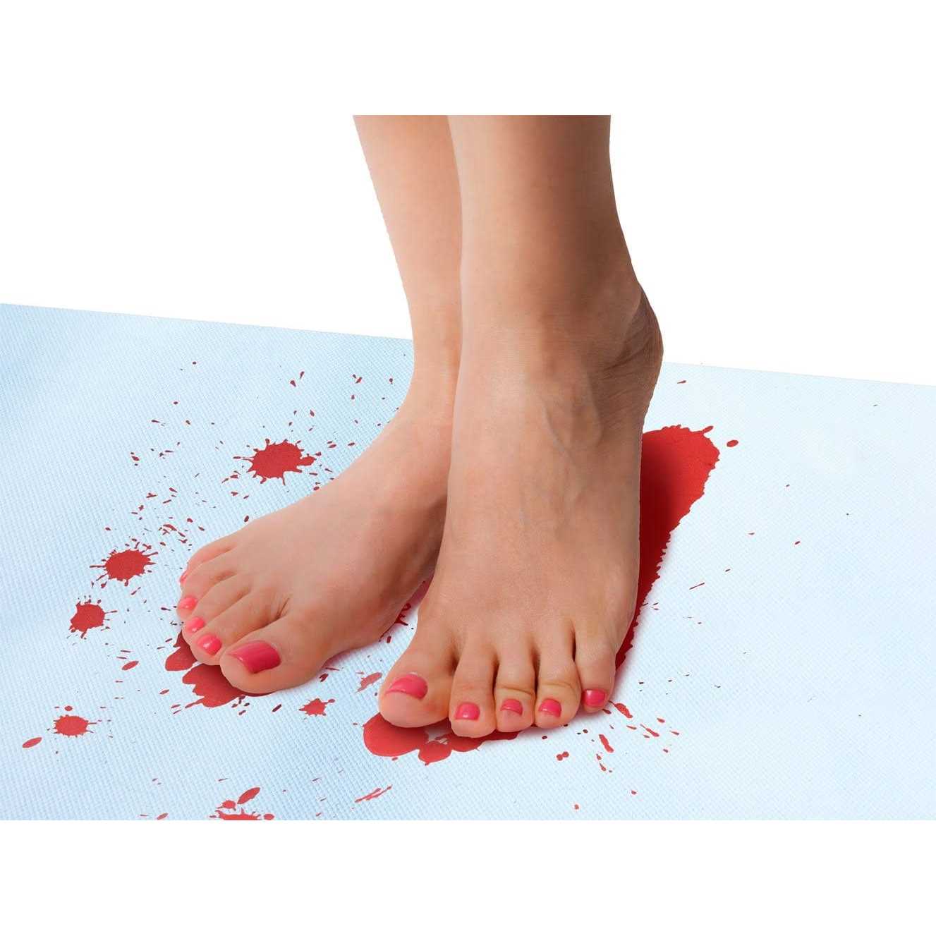 IntroWizard The Original Bloody Bath Mat color Changing Sheet That ...