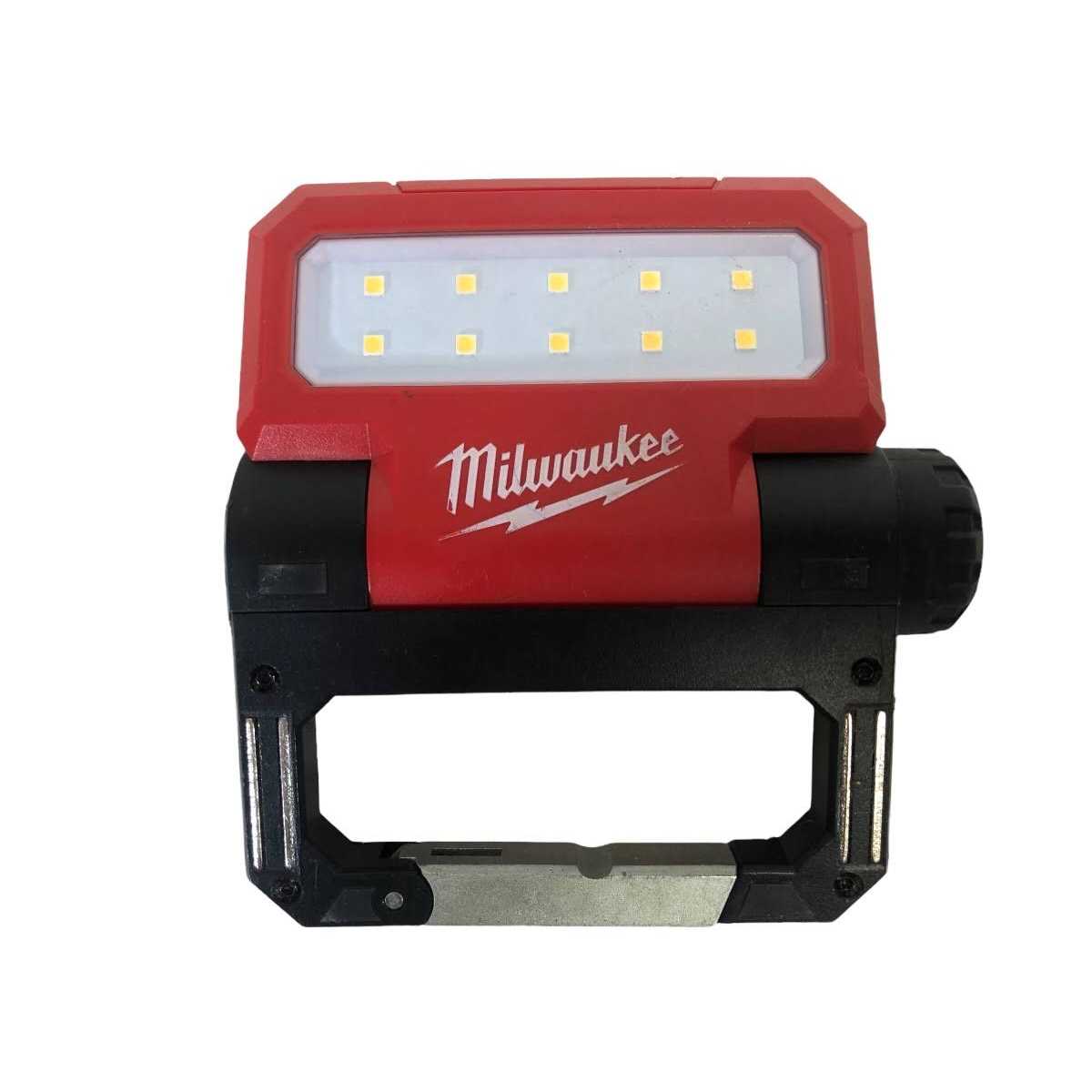 Milwaukee 550 Lumens LED Rechargeable Pivoting Flood Light - Home ...